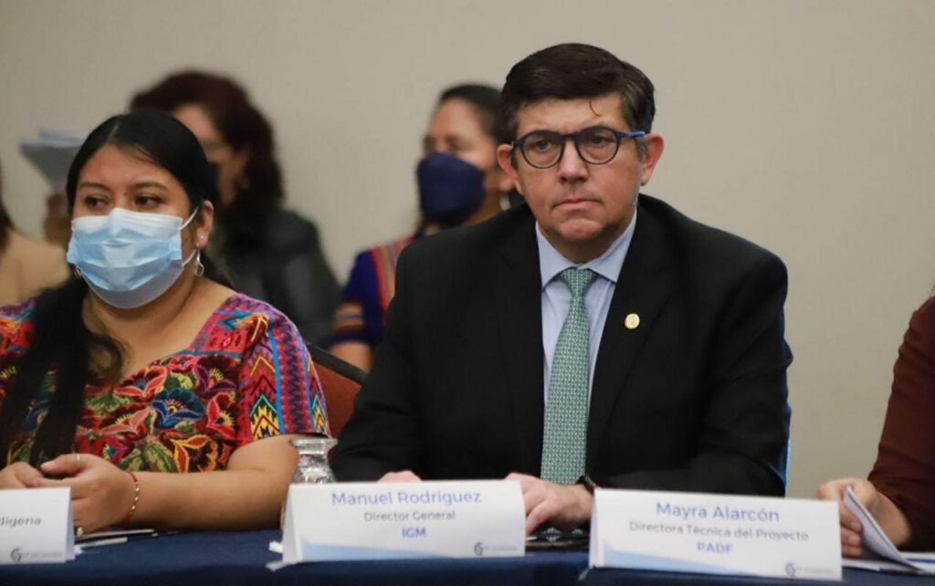 Se socializa la Estrategia Nacional para el fortalecimiento en el abordaje de la Trata de ...